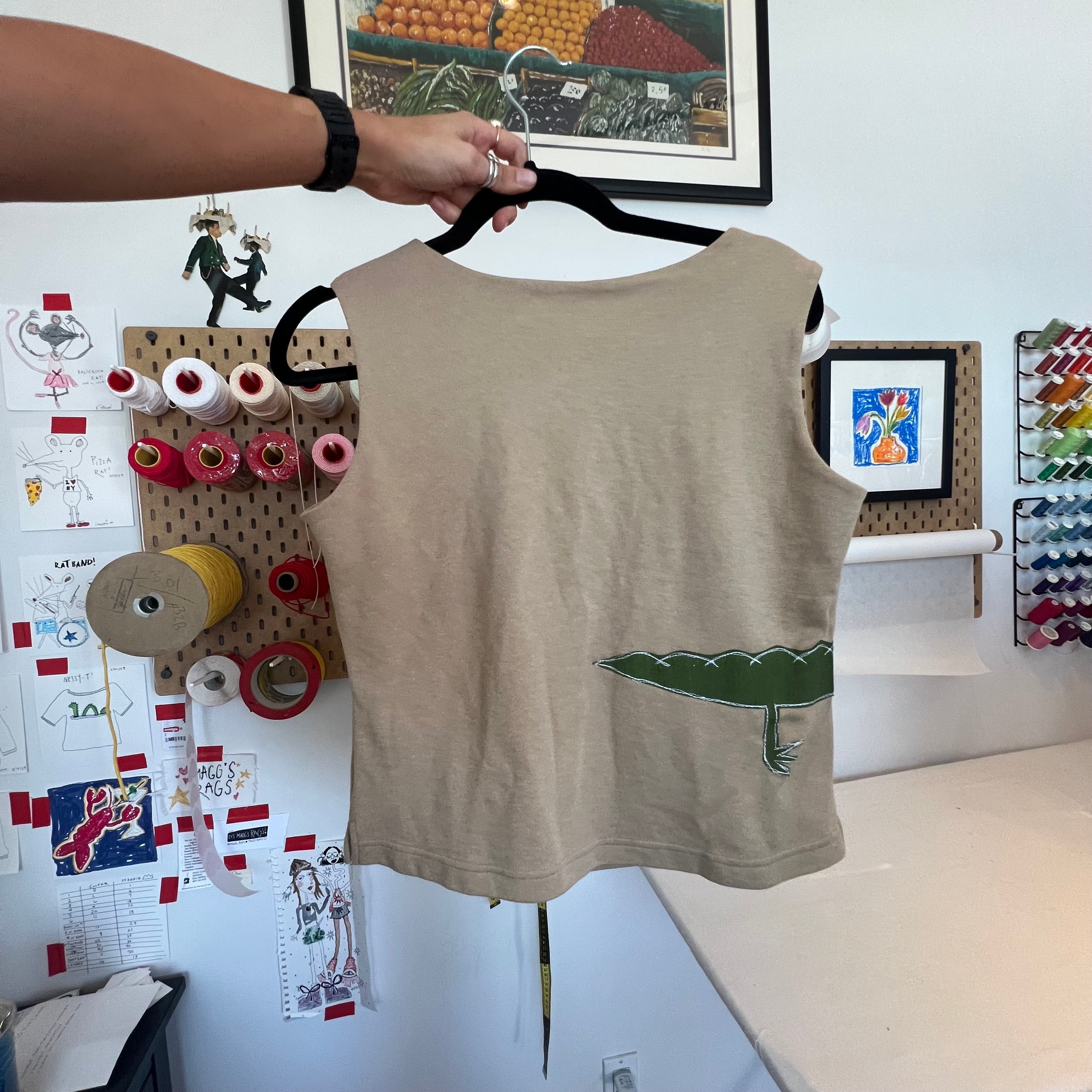 Wrap around gator tank(small) – Magg's Rags